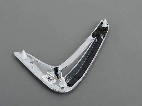 Genuine BMW (51747294826) Side Fender Grille - Right | Designer Beema